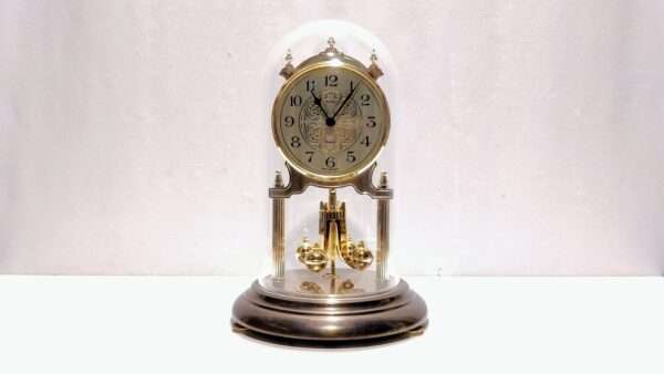 Eksklusivt og velfungerende Kundo Quartz kamin ur fra Vest tyskland ...