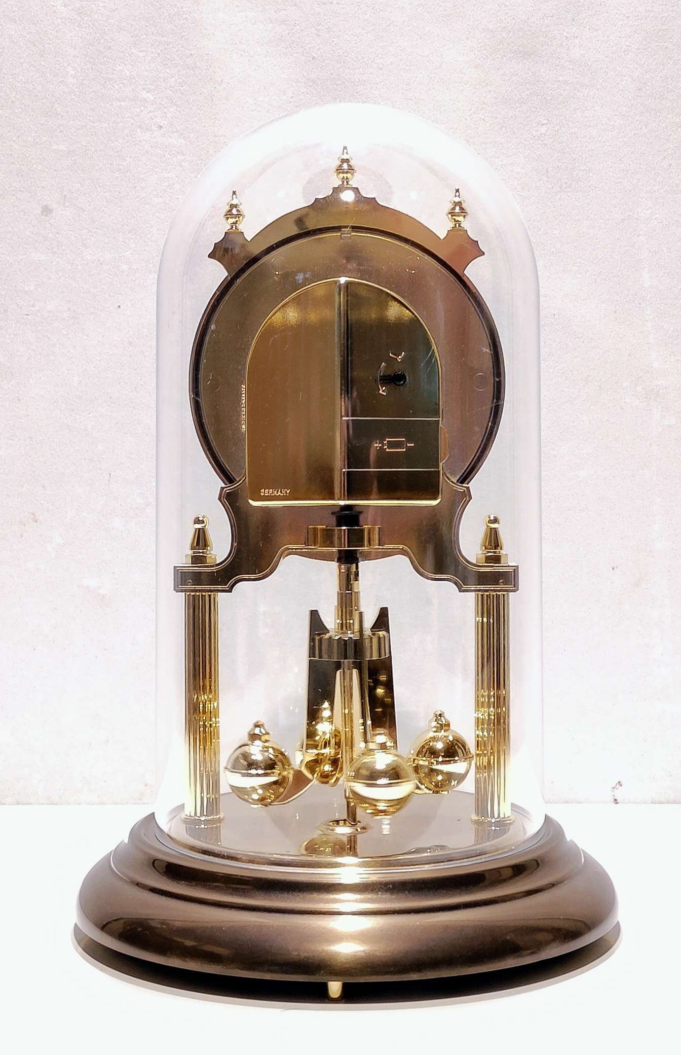 Eksklusivt og velfungerende Kundo Quartz kamin ur fra Vest tyskland ...