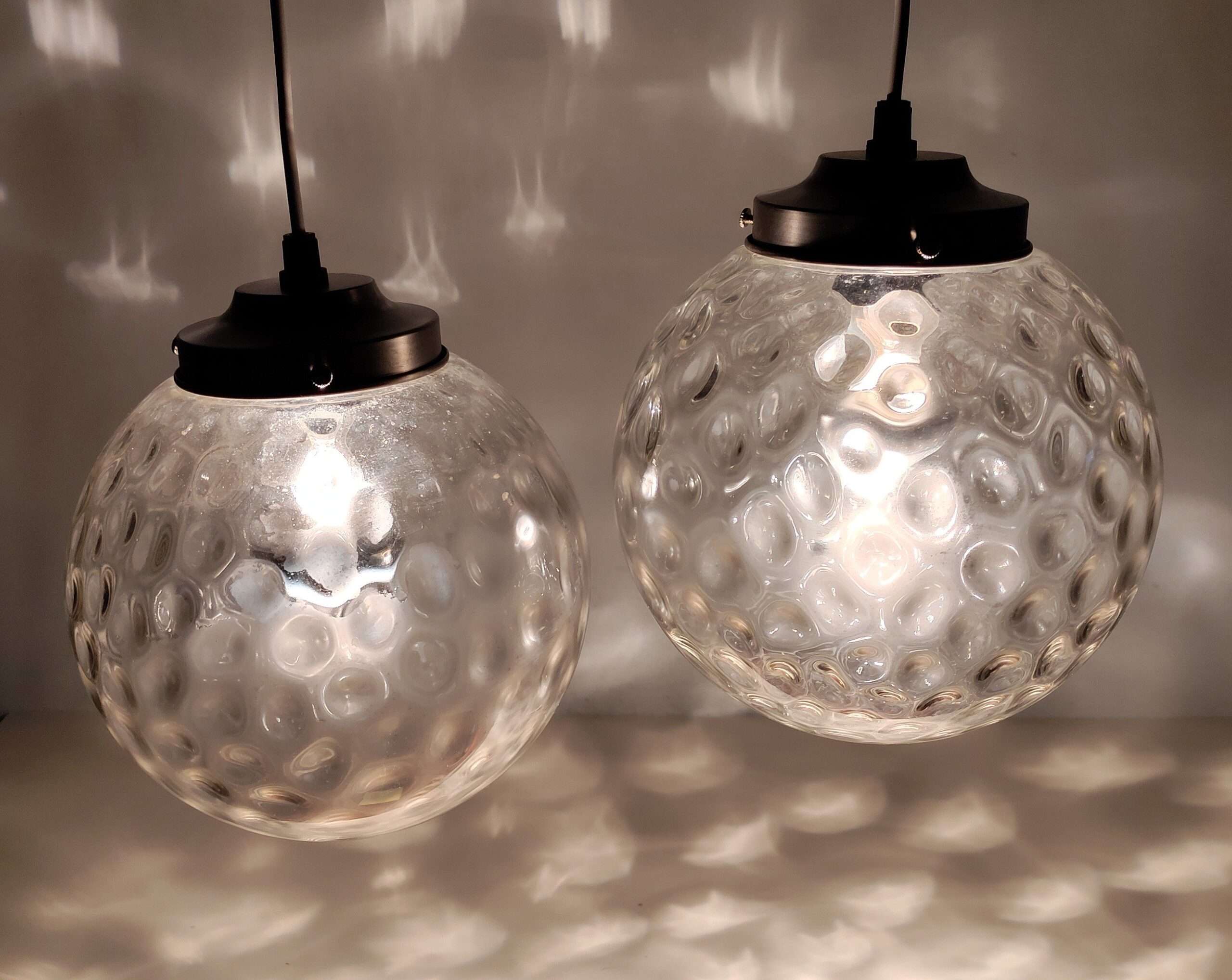 Eksklusivt sæt med 2 klare danske E.S.Horn jordbærglas pendler. Nyt ...