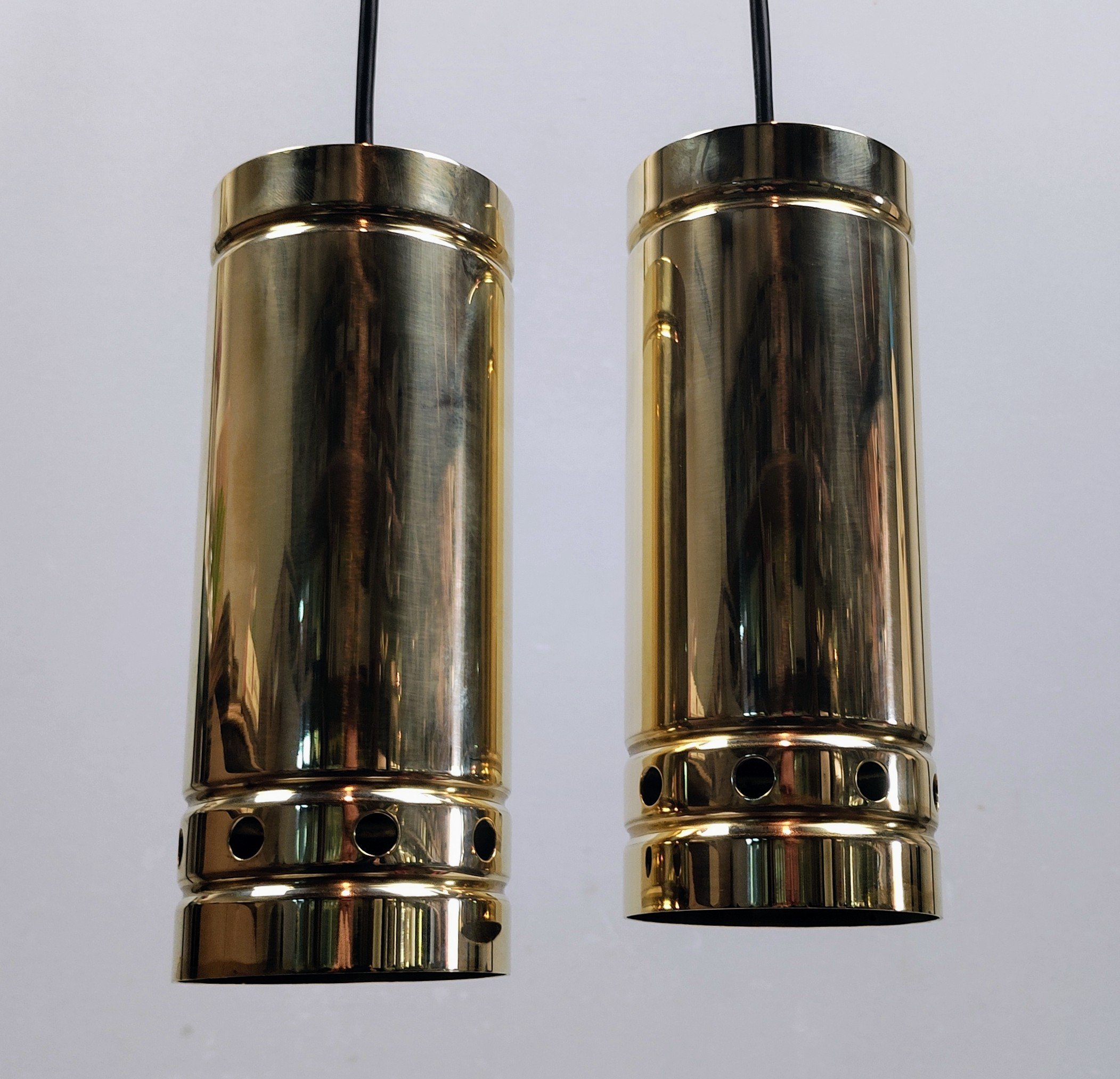 Sæt med 2 unikke messing pendler fra 1960. Ny polerede og med nyt el. Ø ...