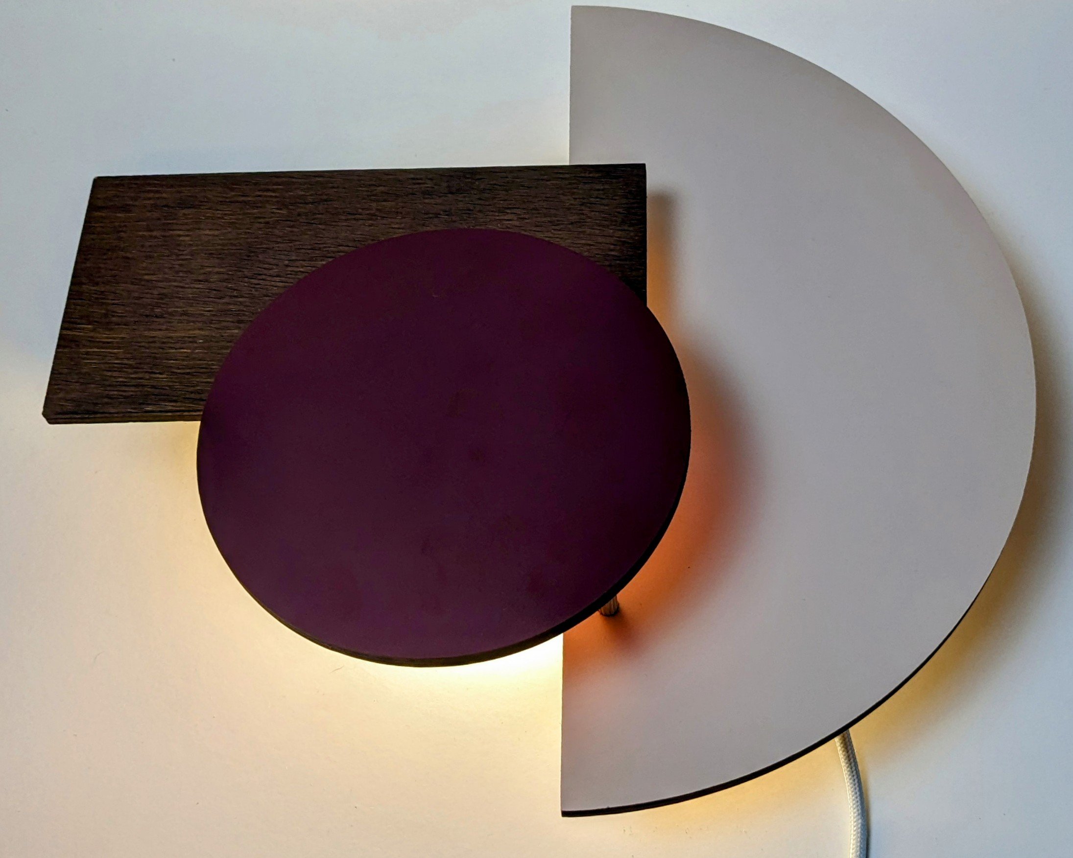 Klassisk Bauhaus stil. Wall wonder lamp - rose Ferm Living. • Møllers ...
