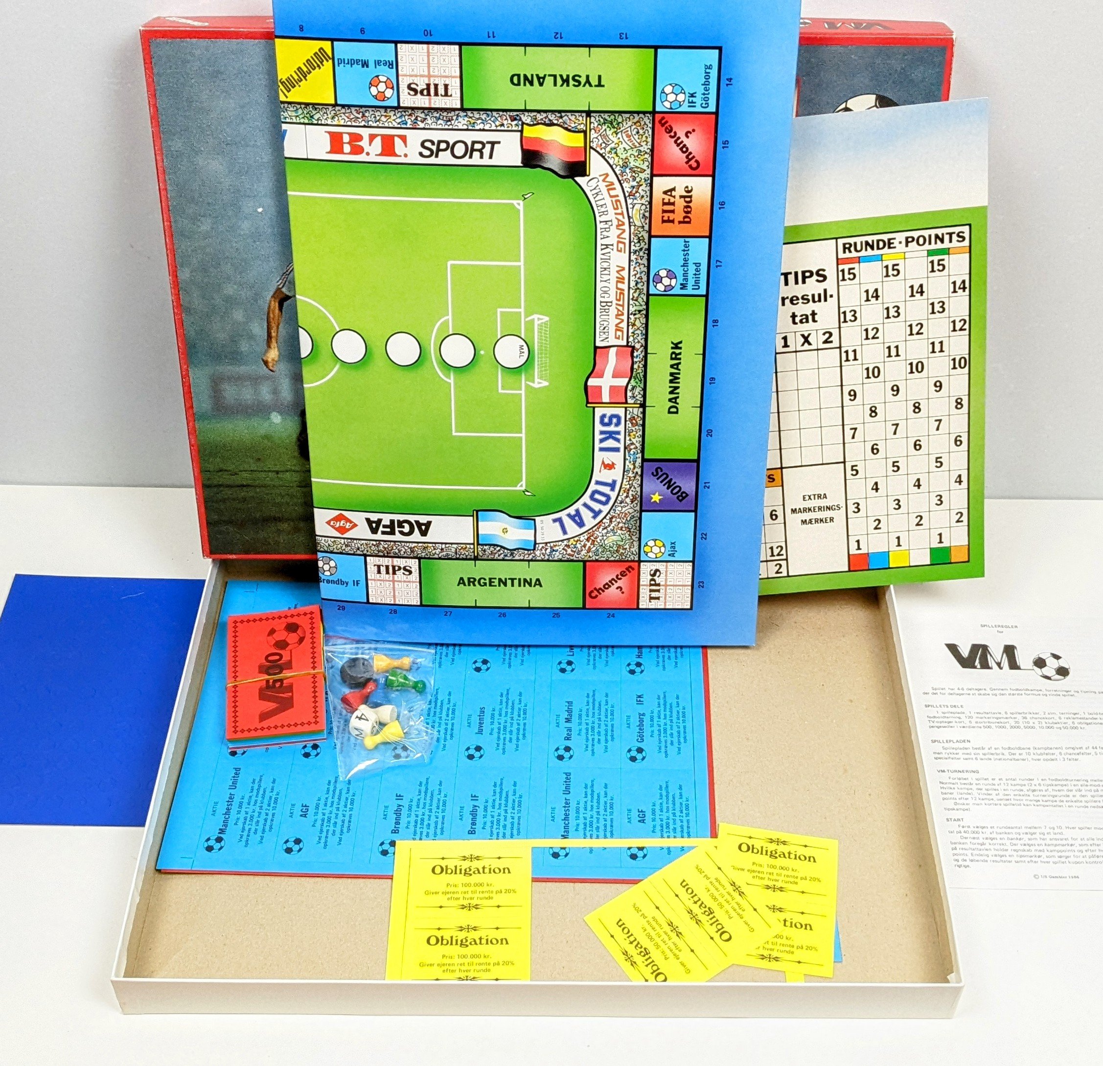 Sjældent VM fodbold spil fra 1986 med Allan Simonsen. Fremstår næsten ...