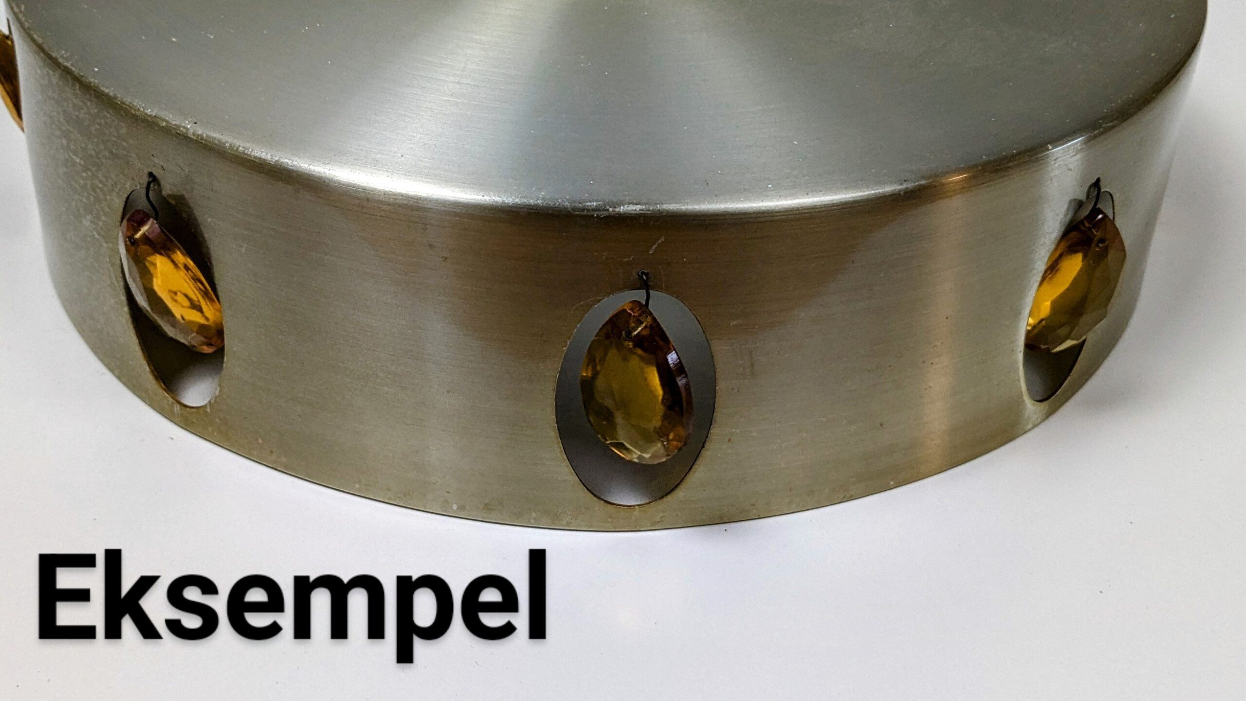 Ravfarvet facet slebet prisme pynte glas til lamper med vedhæng. 37 mm ...