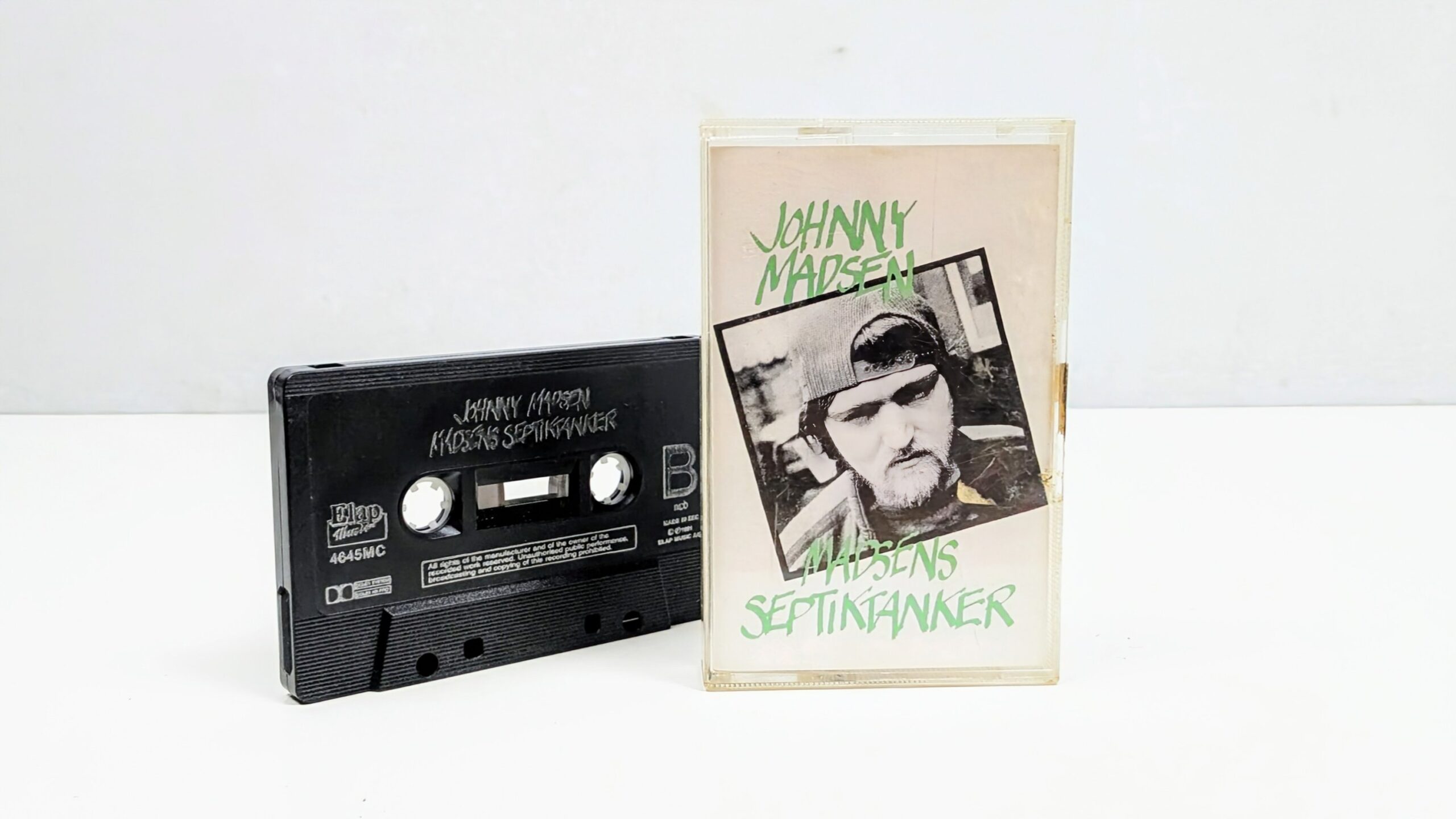 Johnny Madsen - Madsens Septiktanker - original kassettebånd 1991 ...