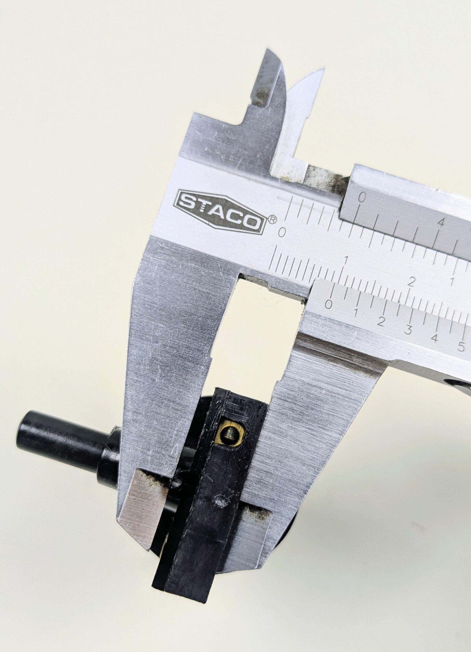 Tryk indsats fatning. Tryk afbryder. Sort bakelit. Reservedel. PH hat m ...