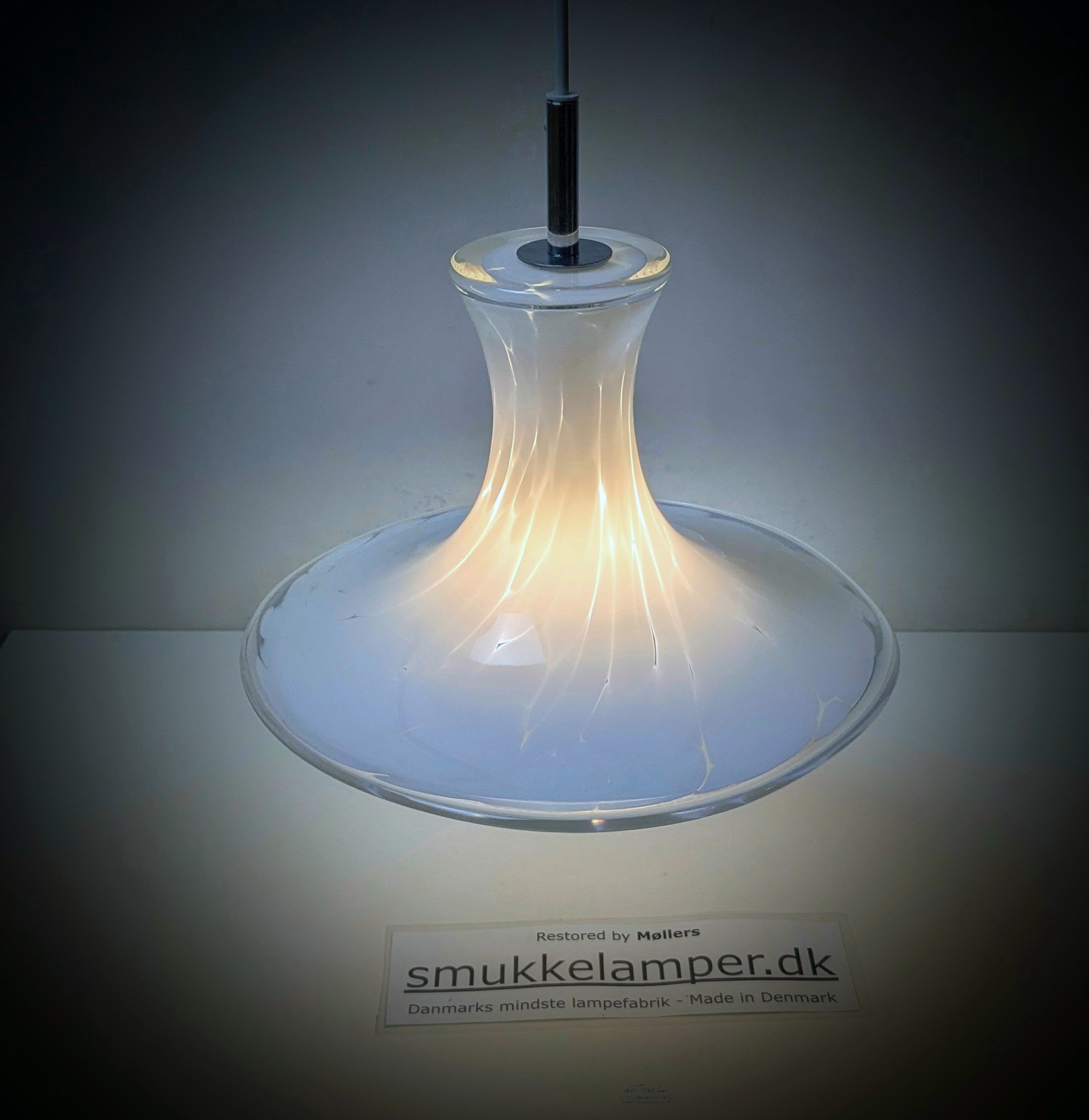 Klassisk dansk design 1980. Svane fjer glas. El - Light. Håndlavet. Ø30 ...